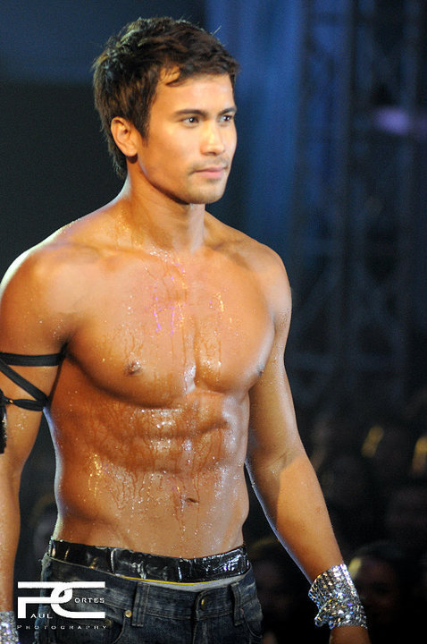 ★STARTRIGA: STARTRIGA CELEBRITY OF THE WEEK: 'SAM MILBY' (WEEK 19)