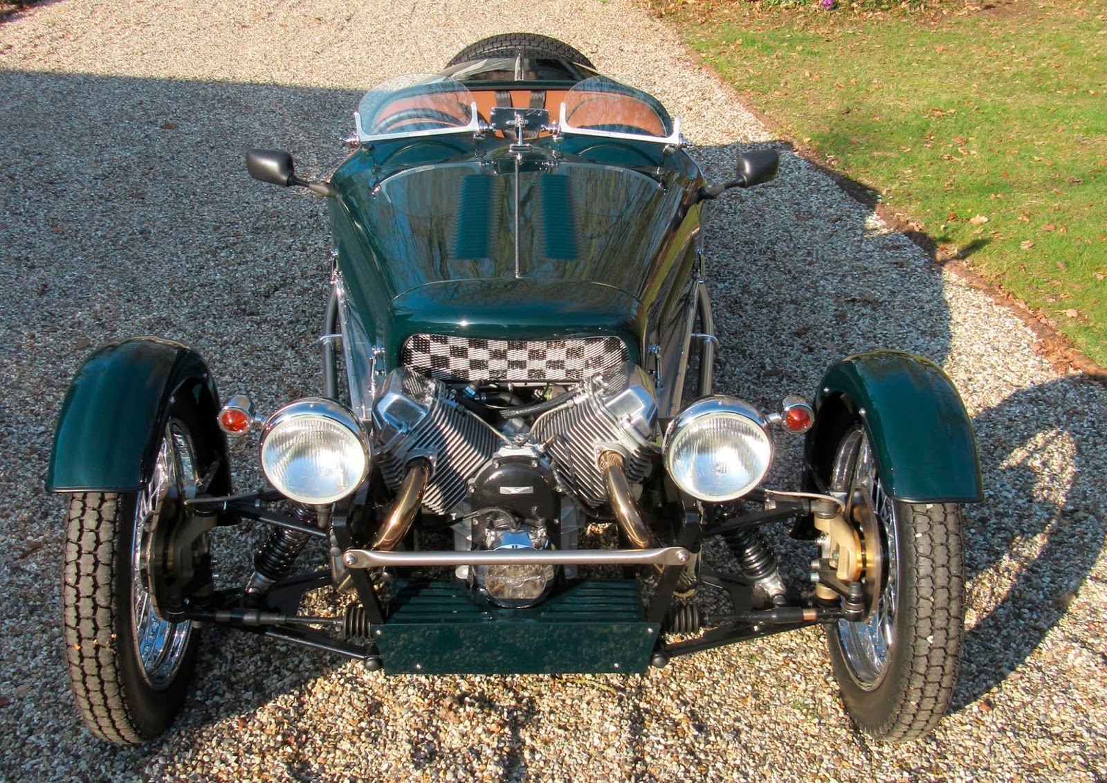 Aero Cycle Car's replica Morgan three wheeler kit build.
