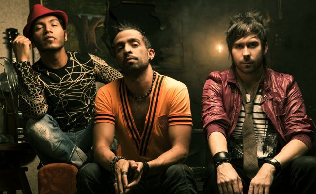 grupo musical camila