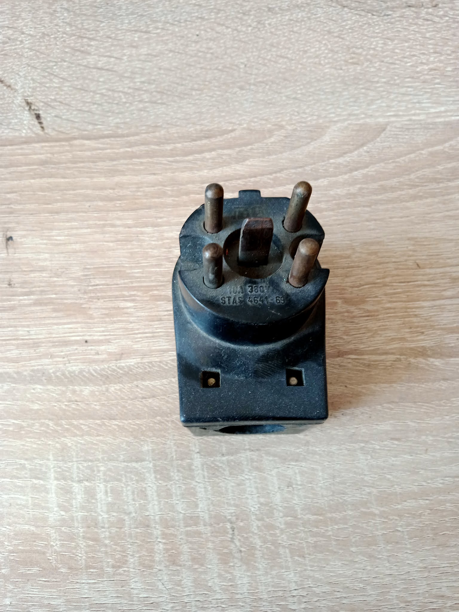 Componente electrice si electronice