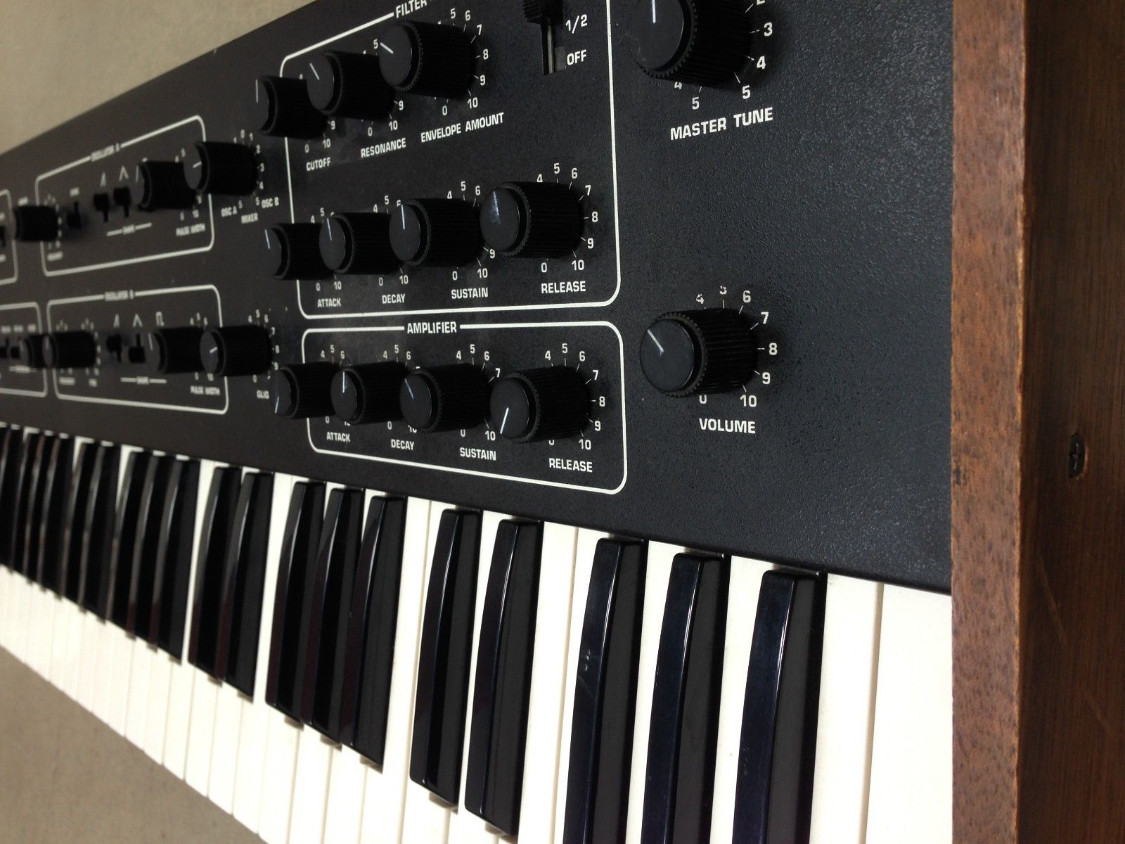 MATRIXSYNTH: Sequential Circuits Prophet 600 Analog Synthesizer SN 599