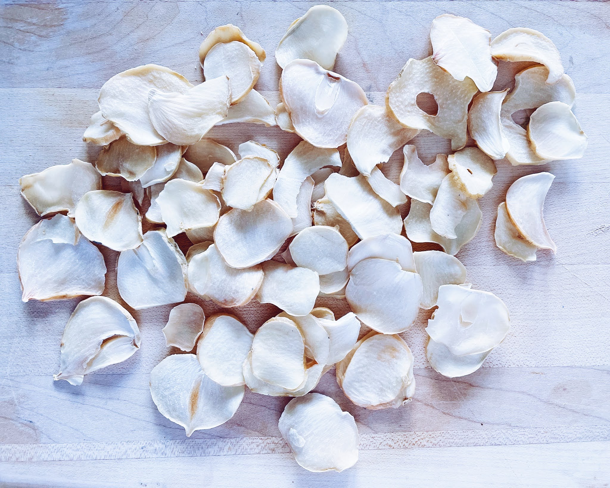 Turmeric & Saffron: Mast-o-Moosir with Chips and Crudités