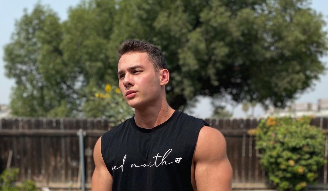 the beauty of male muscle: Anthony