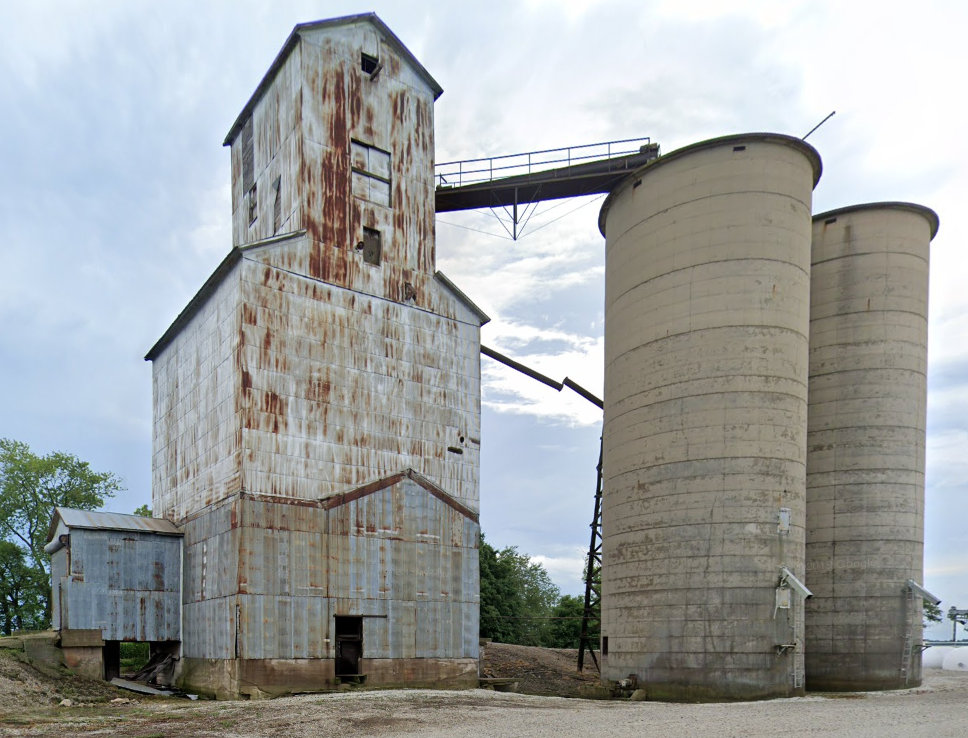 Towns and Nature: Marshfield, IN: Wood and Regional Grain Elevators