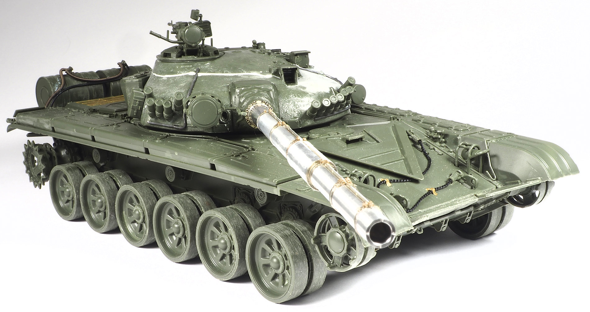 The Modelling News: Build Review Pt I: 1/35th scale T-72M2 Slovak ...