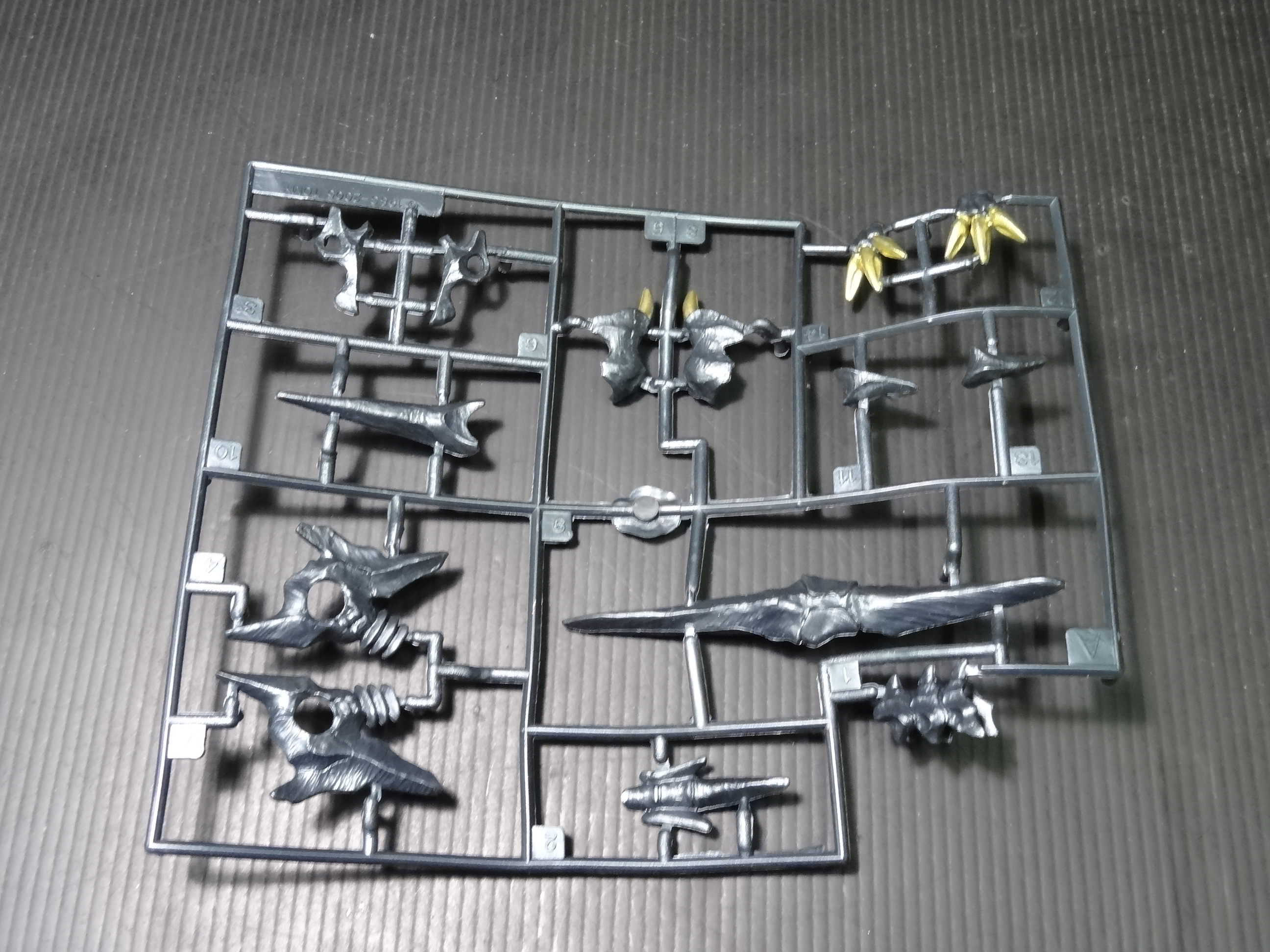 阿宏的休閒工作室: ZOIDS GB-005 BIO-PTERA 開箱介紹