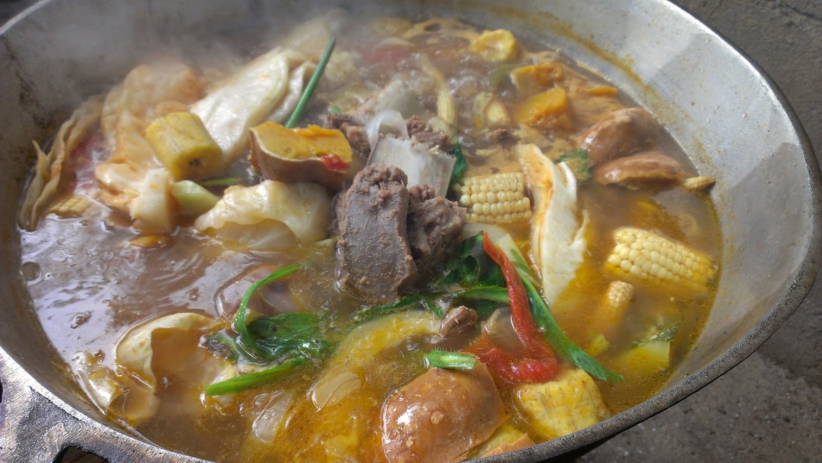 ¿Cuánto cuesta preparar una sopa de cola y costilla alta? | Recetas 100 ...