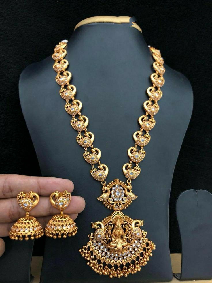 Golden long necklace