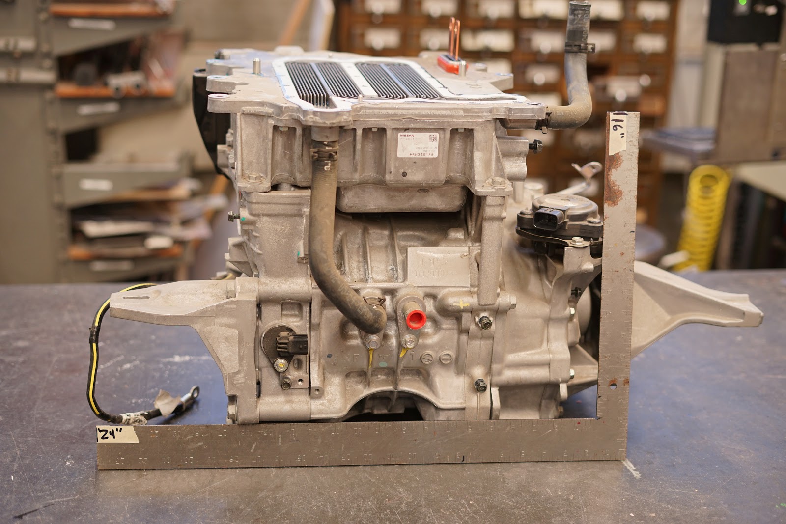Isopack: 2013 (Second Generation) Nissan Leaf Drive Unit Teardown