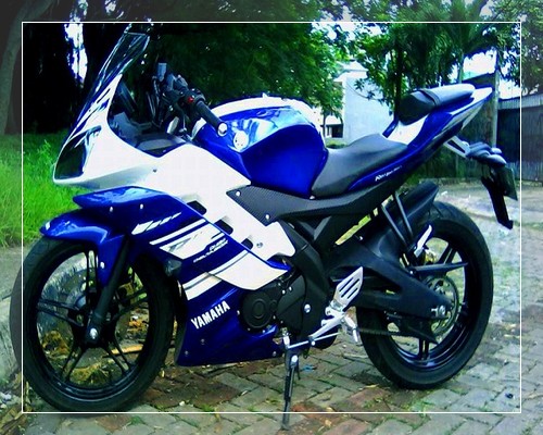 Foto modifikasi r15 warna merah hitam putih biru pink velg jari jari ...