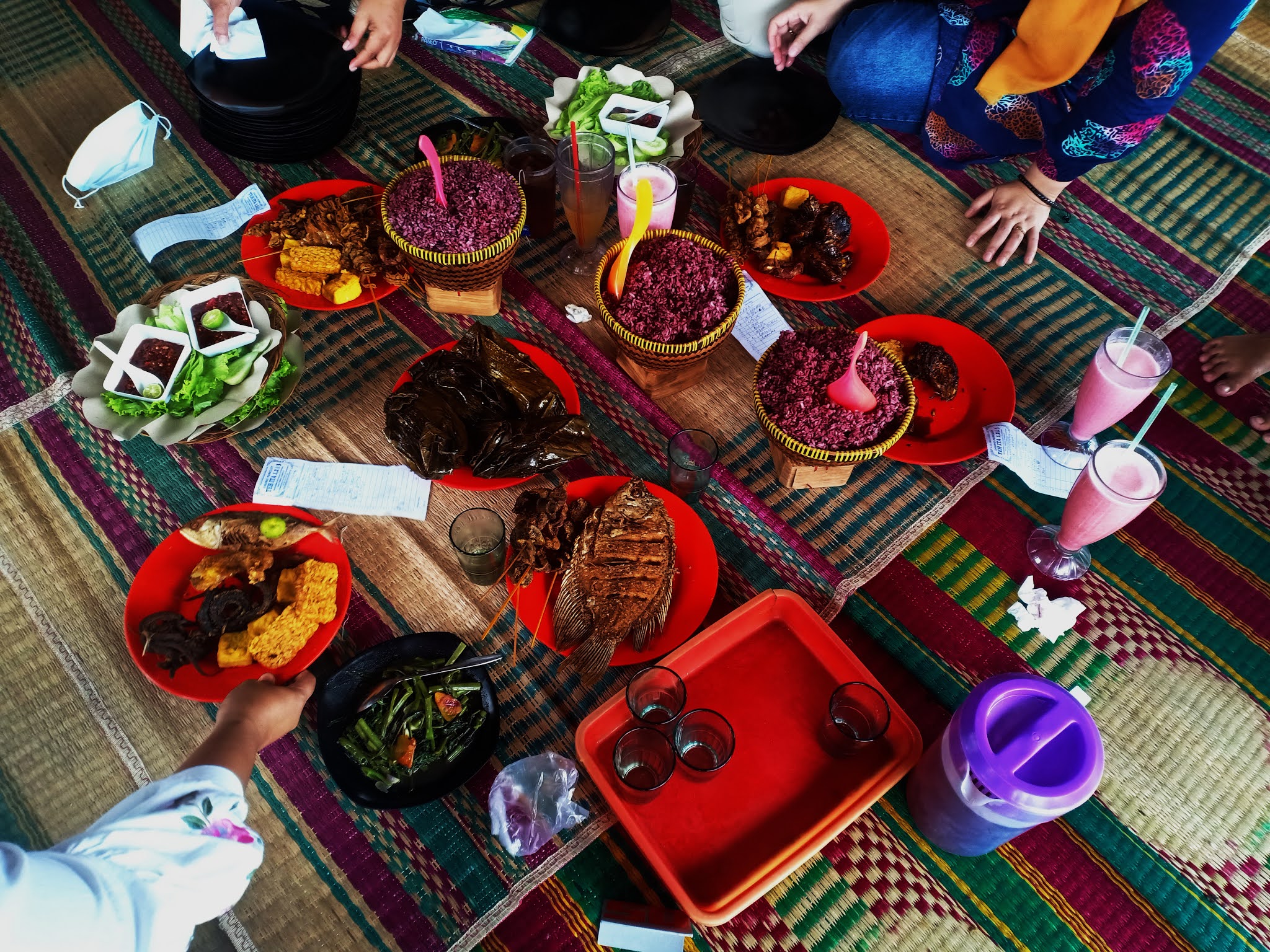 Saung Punclut Teh Ita 3 (2) ~ Budaya