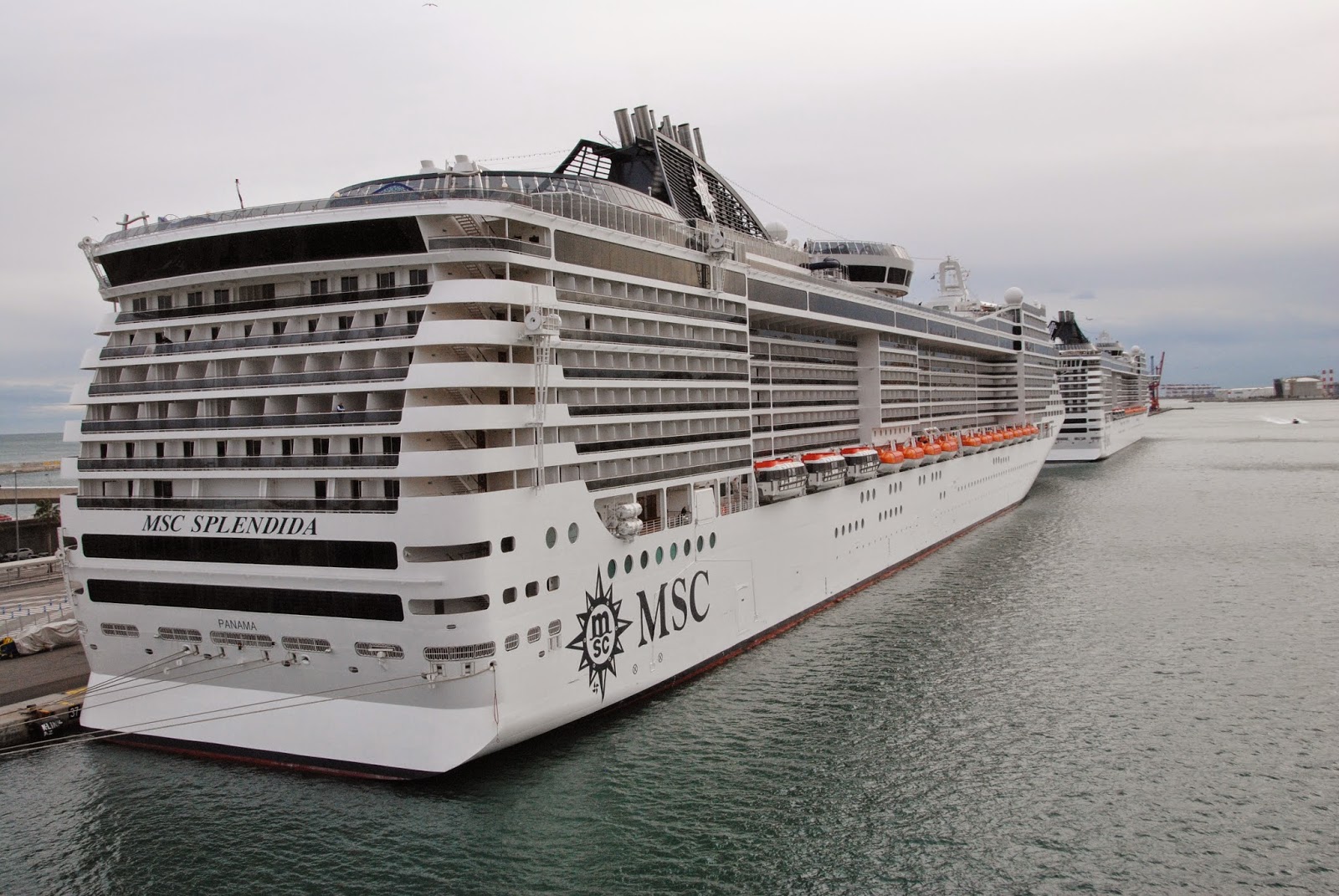 Two MSC FANTASIA-CLASS cruise ships in Barcelona