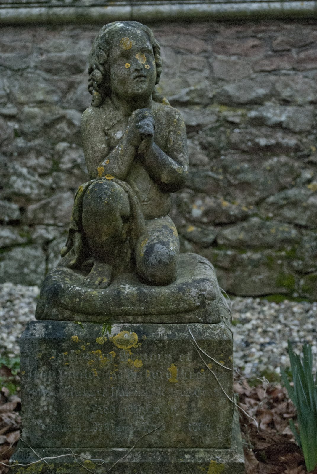 The Lentzes: Tales From Wales (and England): Benbow Pond, Castle Frome ...