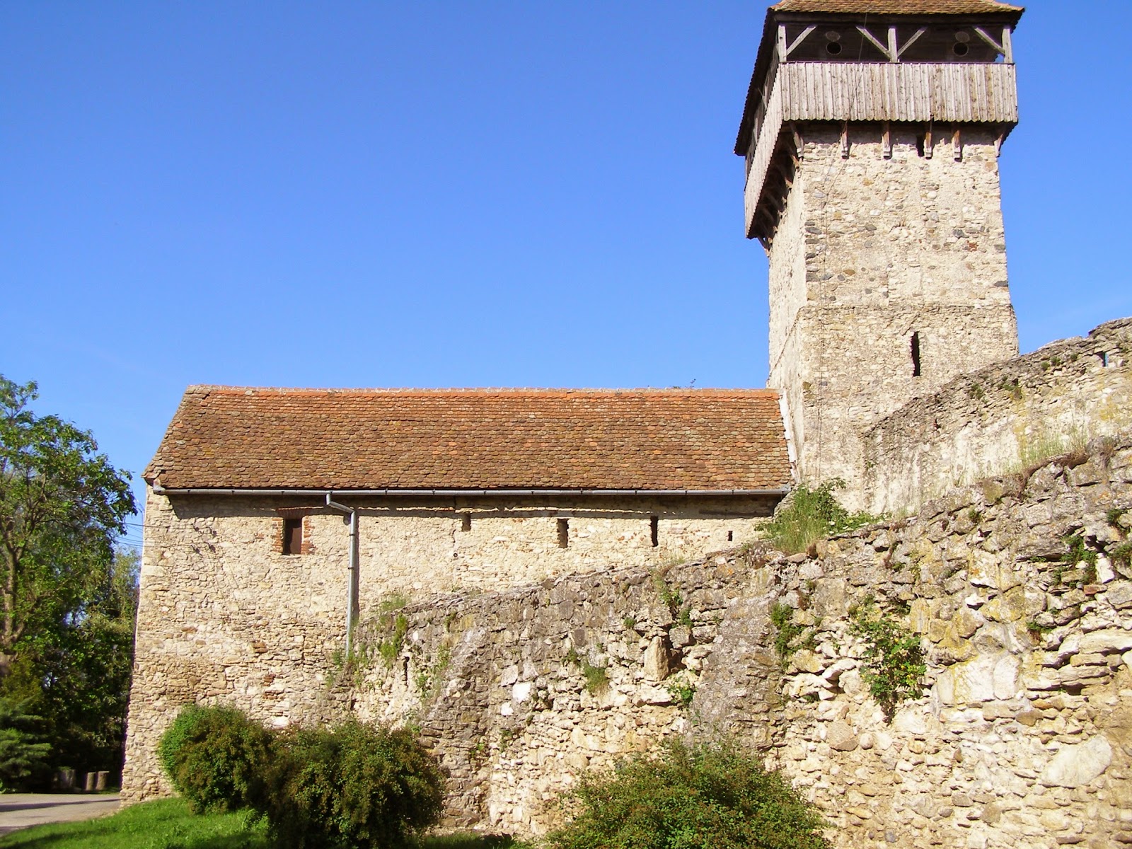 Colţul de scris: Cetatea ţărănească de la Câlnic