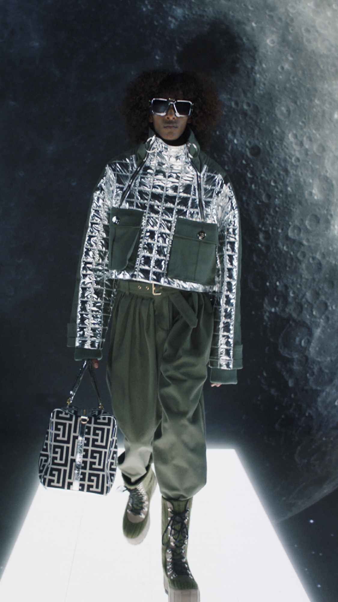 Balmain reinterpreta los clásicos con color para su colección Fall ...