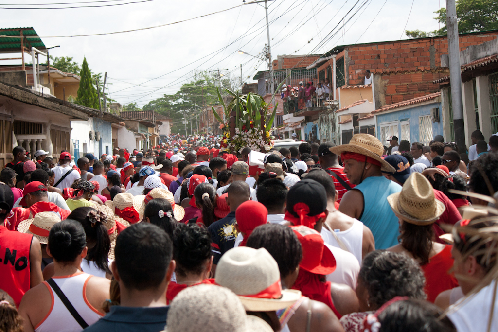 Los Viajes de Perolito: Curiepe a ver a San Juan, "El que todo lo tiene ...