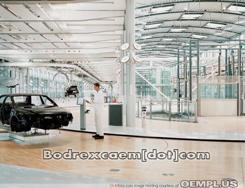 Melihat Pabrik Mobil VolkWagen (VW) - Bodrex Caem