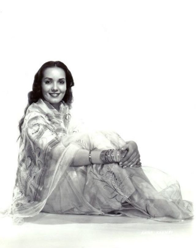 Vintage pics της Anna Kashfi: Η πρώτη πανέμορφη σύζυγος του Marlon ...