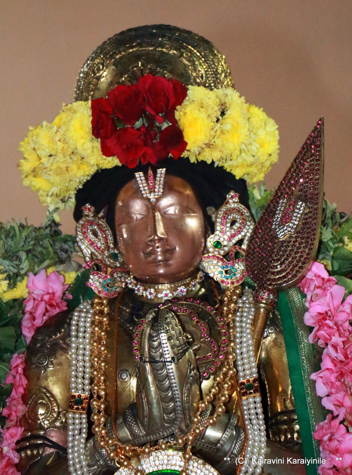 Kairavini karaiyinile - திரு அல்லிக்கேணி குளக்கரையோரம்: Kaliyan ...