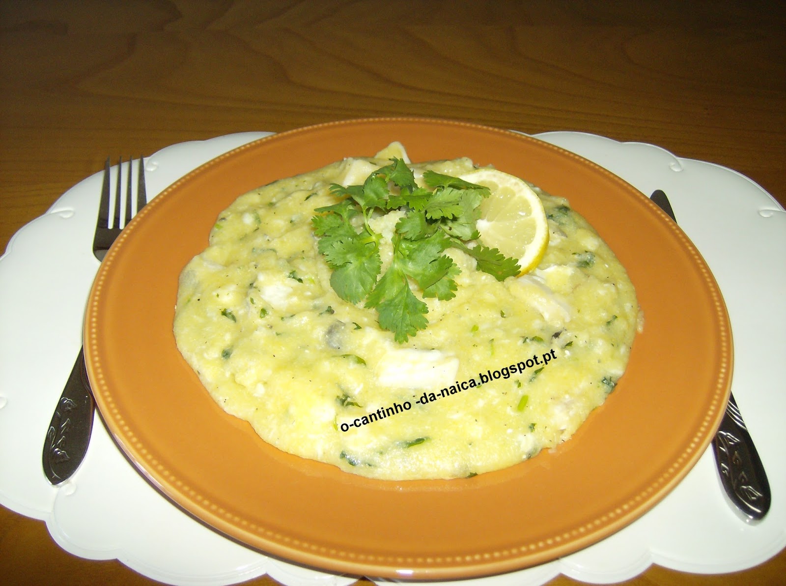 O Cantinho da Naica: " Sêmola de milho com safio