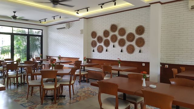 traveling.. food for my soul: [jakarta] tjikini lima - afters - hotel ...