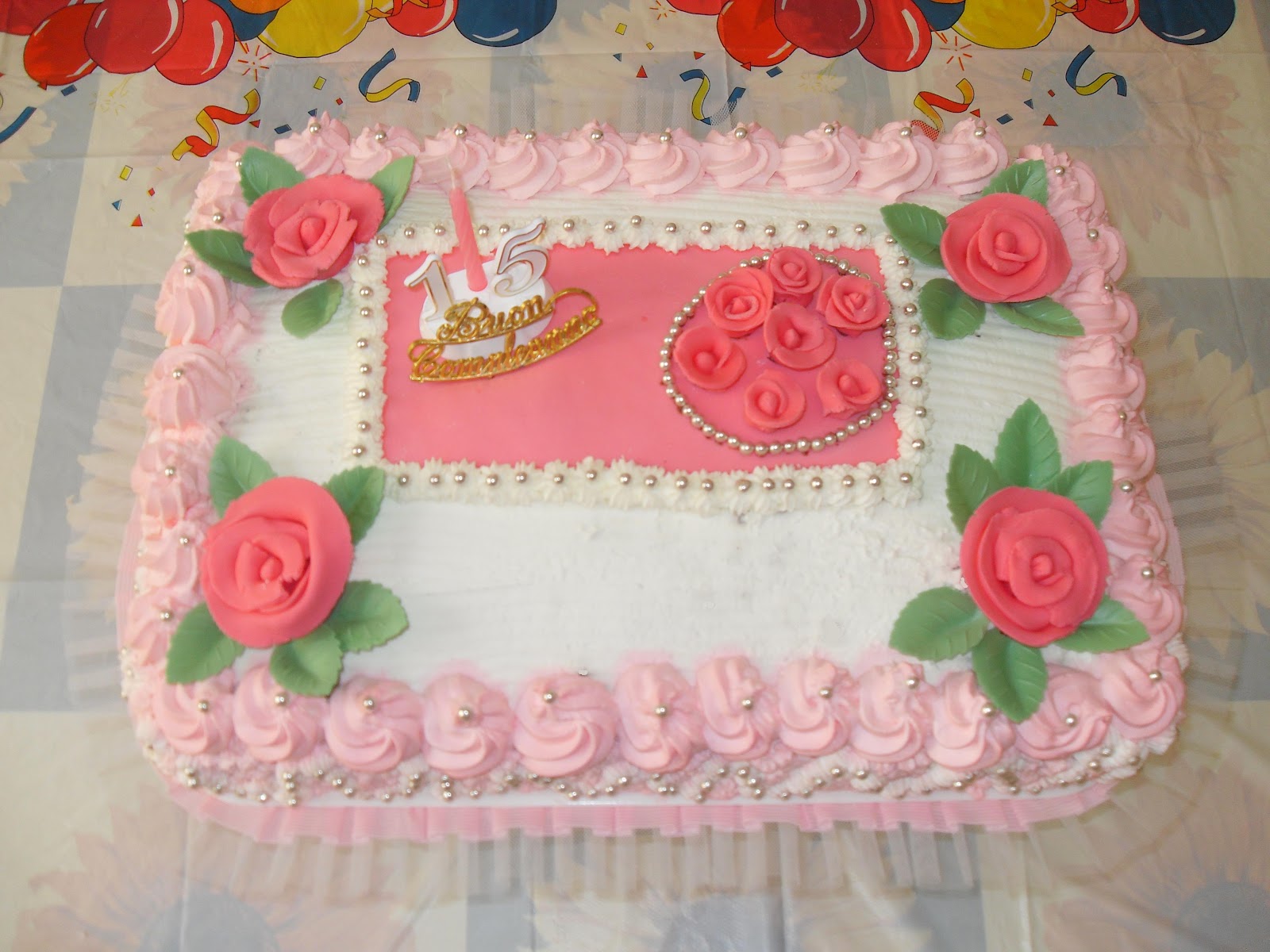 Le torte di Marcella: TORTA DI COMPLEANNO DECORATA CON PANNA