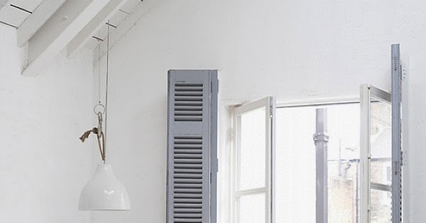 Home Deco Inspiration in White and Indigo Blue