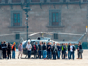 007 TRAVELERS: "SPECTRE" helicopter lands on the Zócalo, Mexico City ...