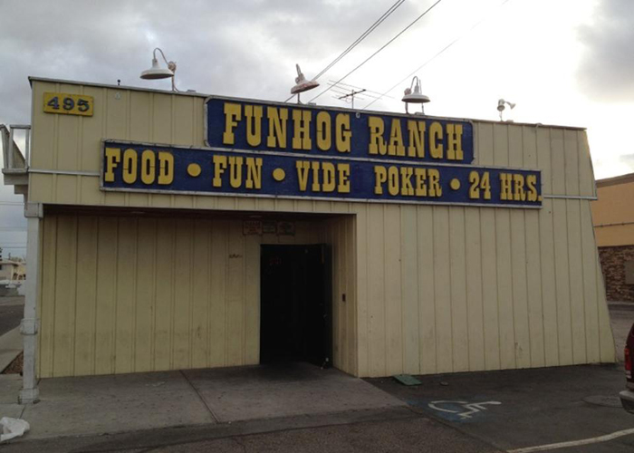 Nightclub‬ ‪Gay bar‬‬: 2016