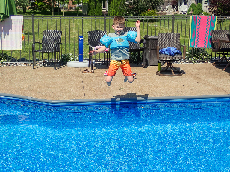 Tales of the Flowers: Michigan - Fun times playing in water