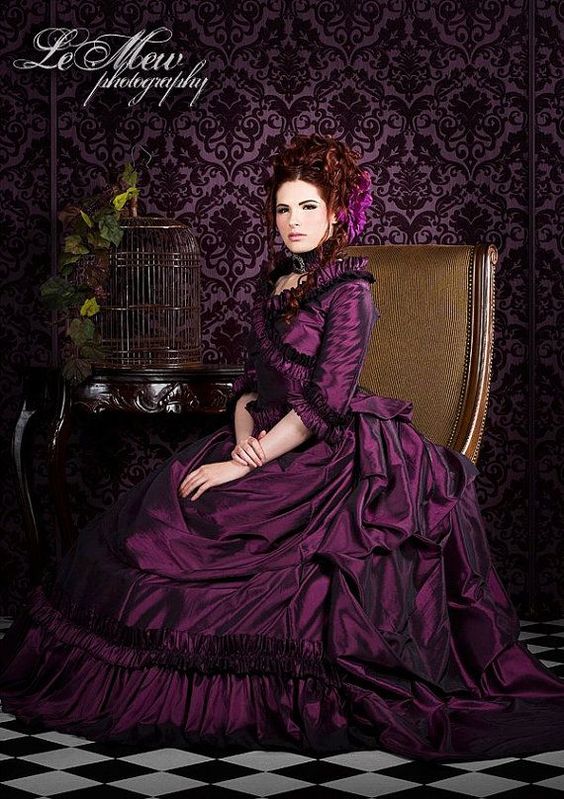 Steampunk Fashion Guide: Pretty in Plum