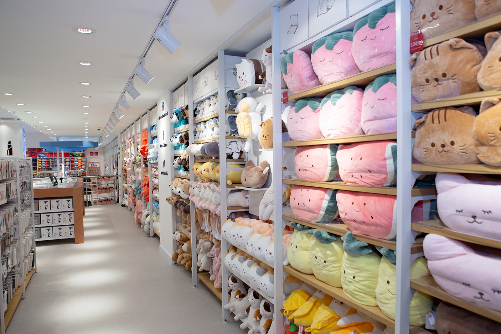 MINISO abre su primera tienda del 2020 con descuentos al norte de Cali ...