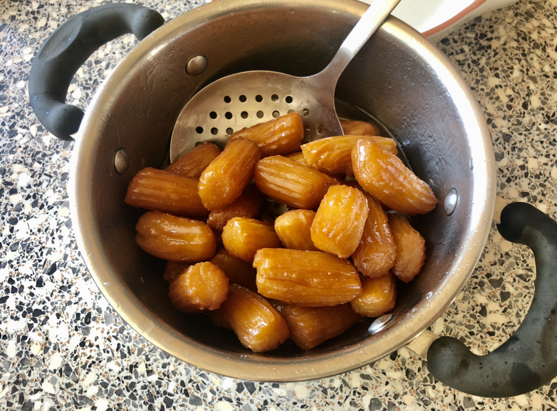 TULUMBA TATLISI (Turkish Churros Recipe) | Episode 444 - Baking with Eda