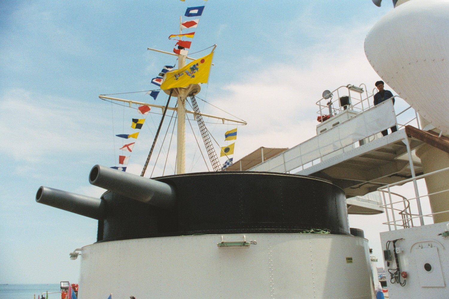 Fugliest battleship class ever? The Chinese battleship Zhenyuan ...