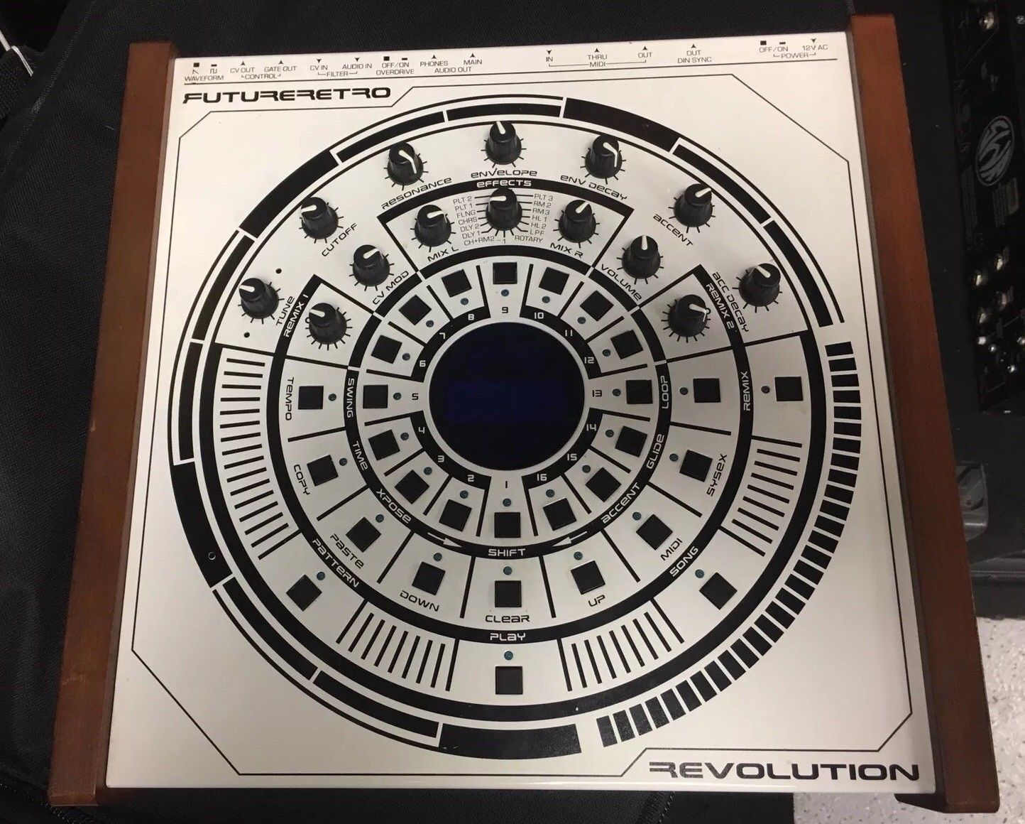 MATRIXSYNTH: Future Retro Revolution SN FREV0239