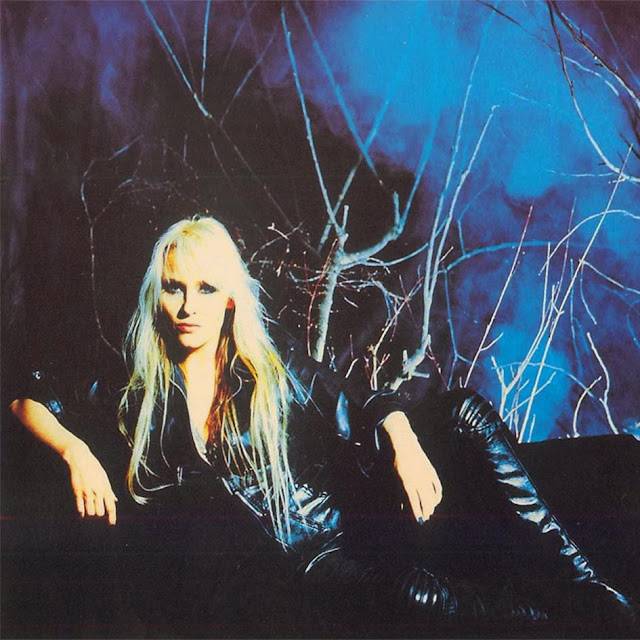 Leather Beauty: Doro.