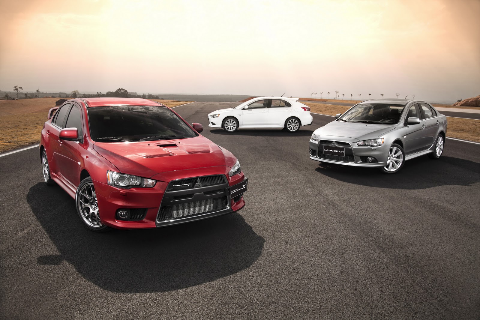 RACIONAUTO: NOVO LANCER É APRESENTADO OFICIALMENTE PELA MITSUBISHI