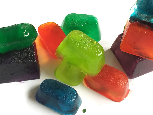 Mini Monets and Mommies: 10 Kids' Ice Art and Science Activities