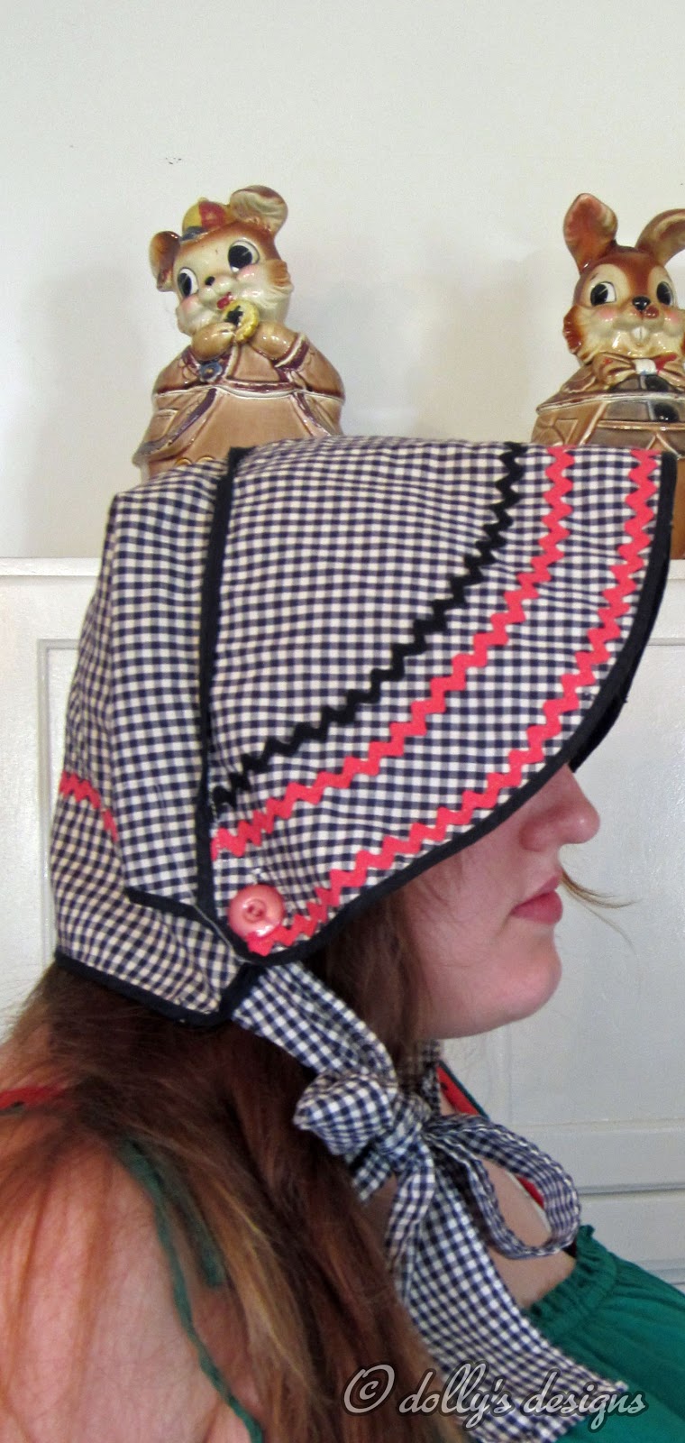 dolly's designs: Retro: Apron or Bonnet?