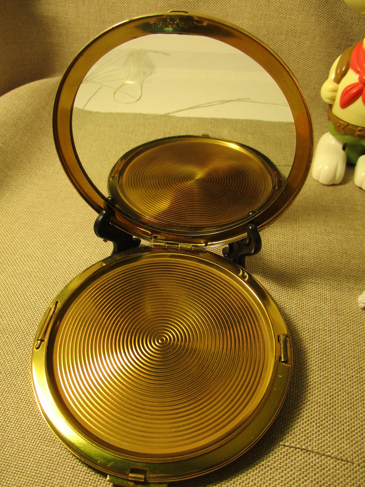 ELEGANT LE RAGE COMPACT