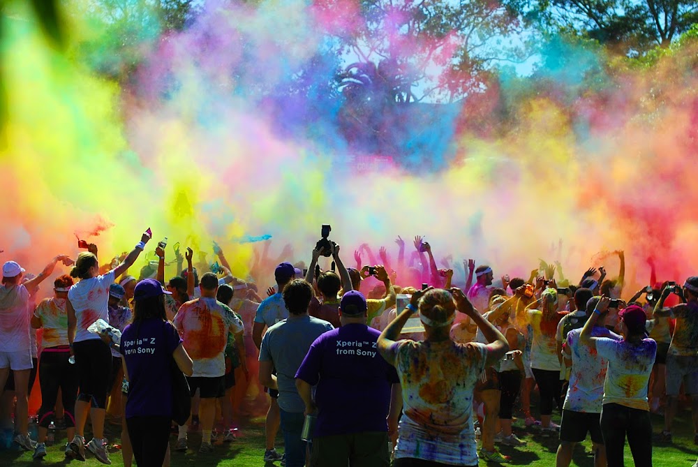 Lucy and The Runaways: The Happiest 5K on the Planet: The Swisse Color ...