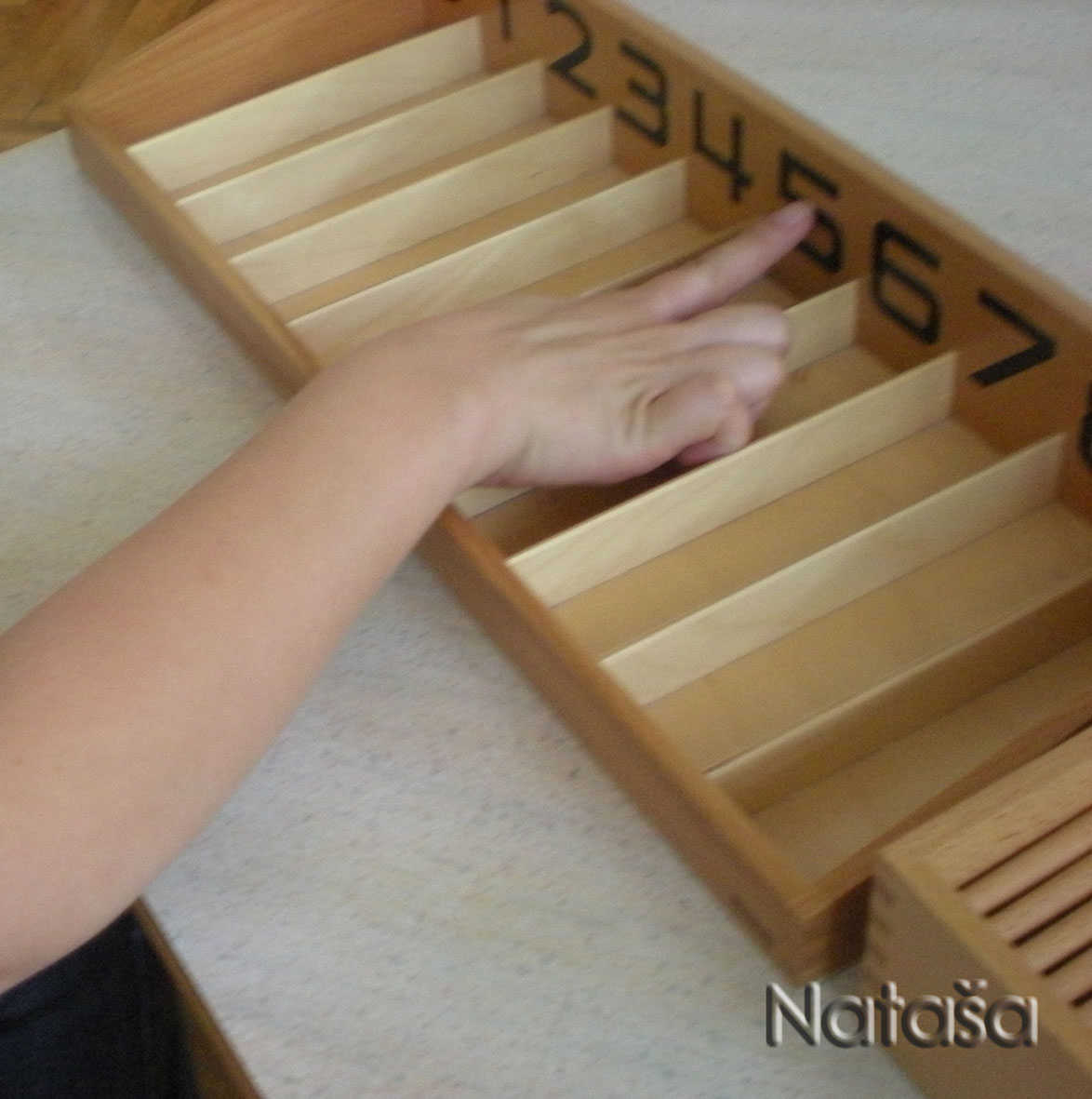 Leptir - Montessori blog: Vretena / Spindle box