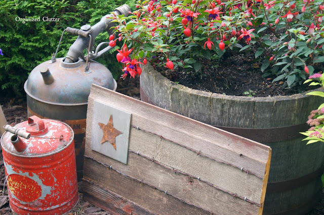 Barn Wood & Barbed Wire Flag Tutorial - Organized Clutter