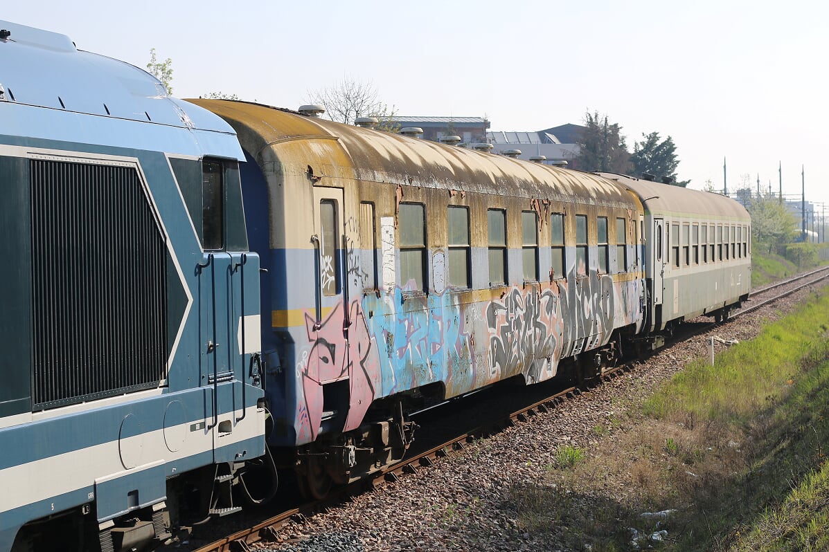 LA PASSION DU TRAIN: CMR Saint-Jean-de-Braye par Louis avec la 67613.