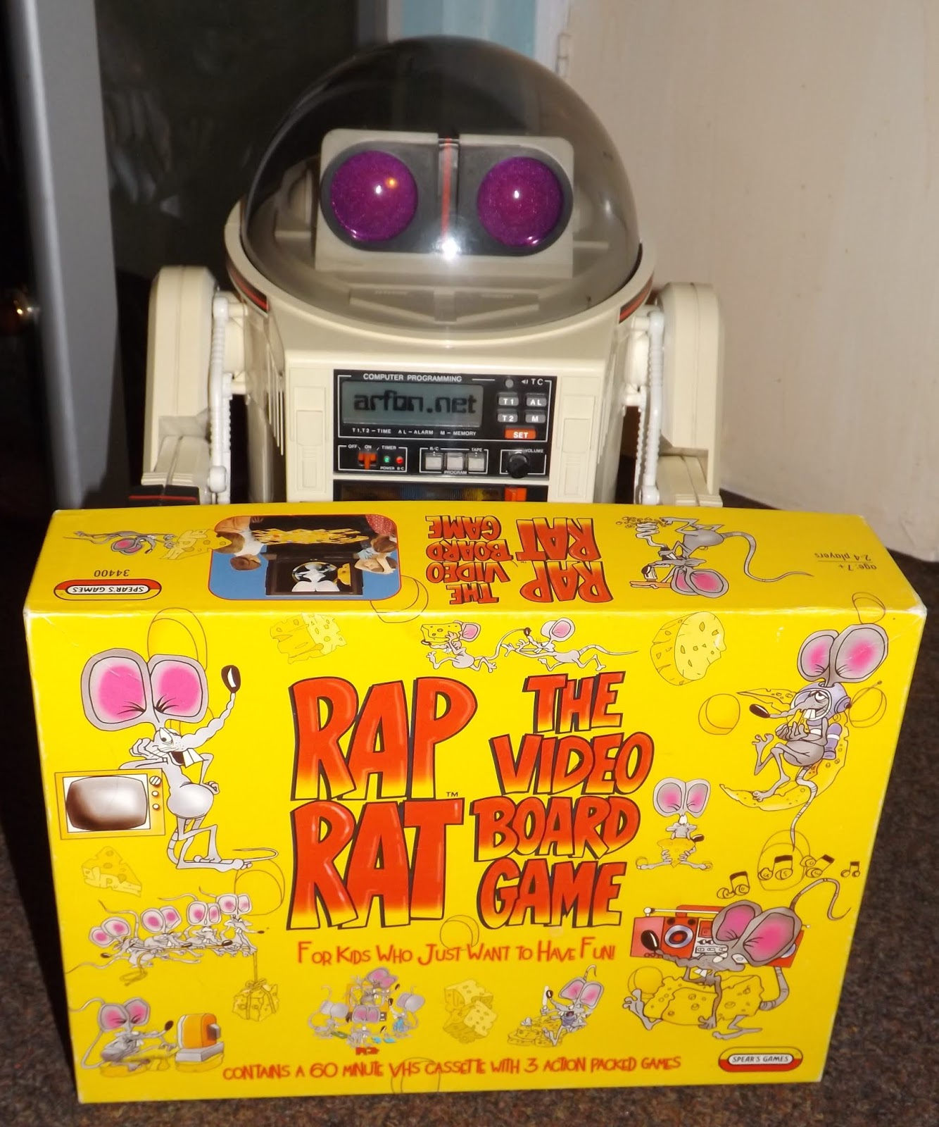 Arfon.net The Art of Arfon Jones: Omnibot’s Robot Root-Out: Rap Rat The ...