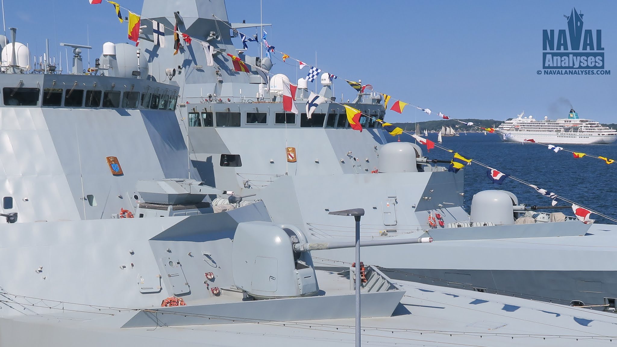 Naval Analyses: PHOTO GALLERY #37: Absalon and Iver Huidfeldt, frigates ...