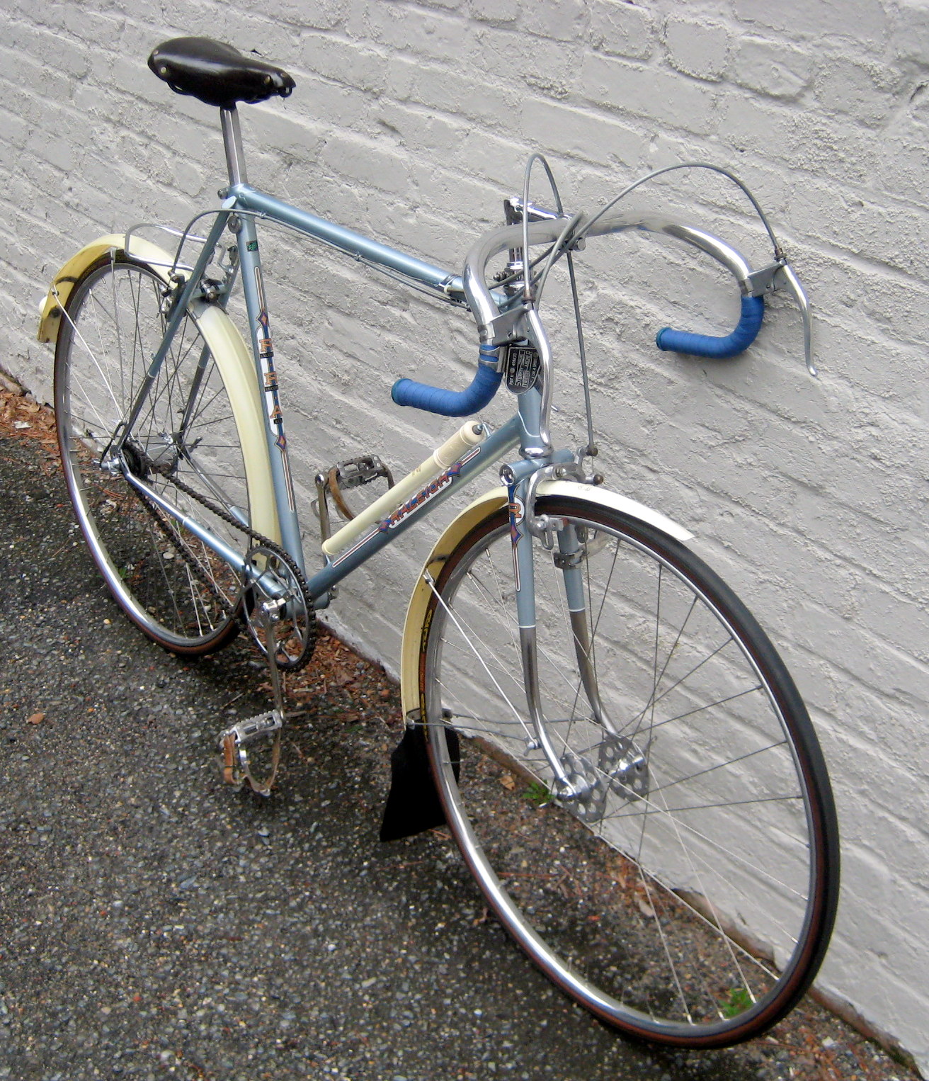 ON THE DROPS: Raleigh Record Ace (RRA) 1947-1954