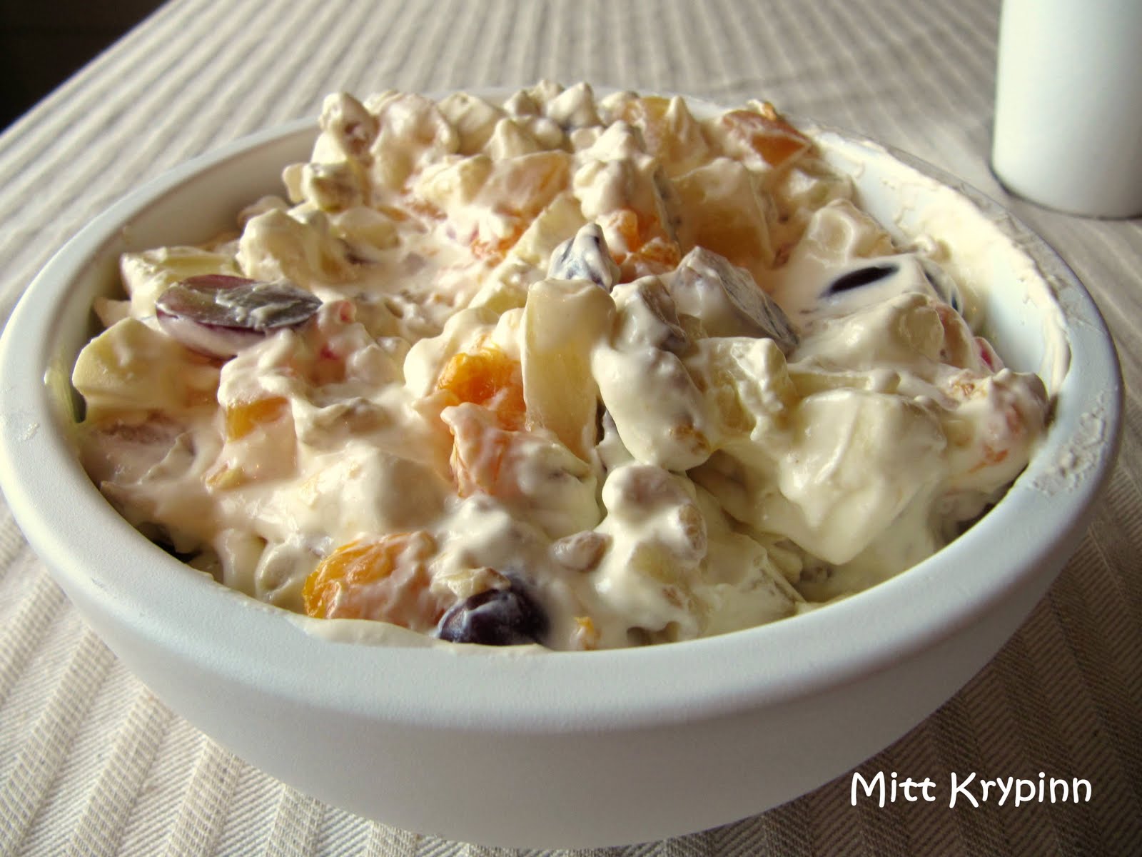 Mitt krypinn: Fruktsalat...sånn som man bruker til pålegg.........