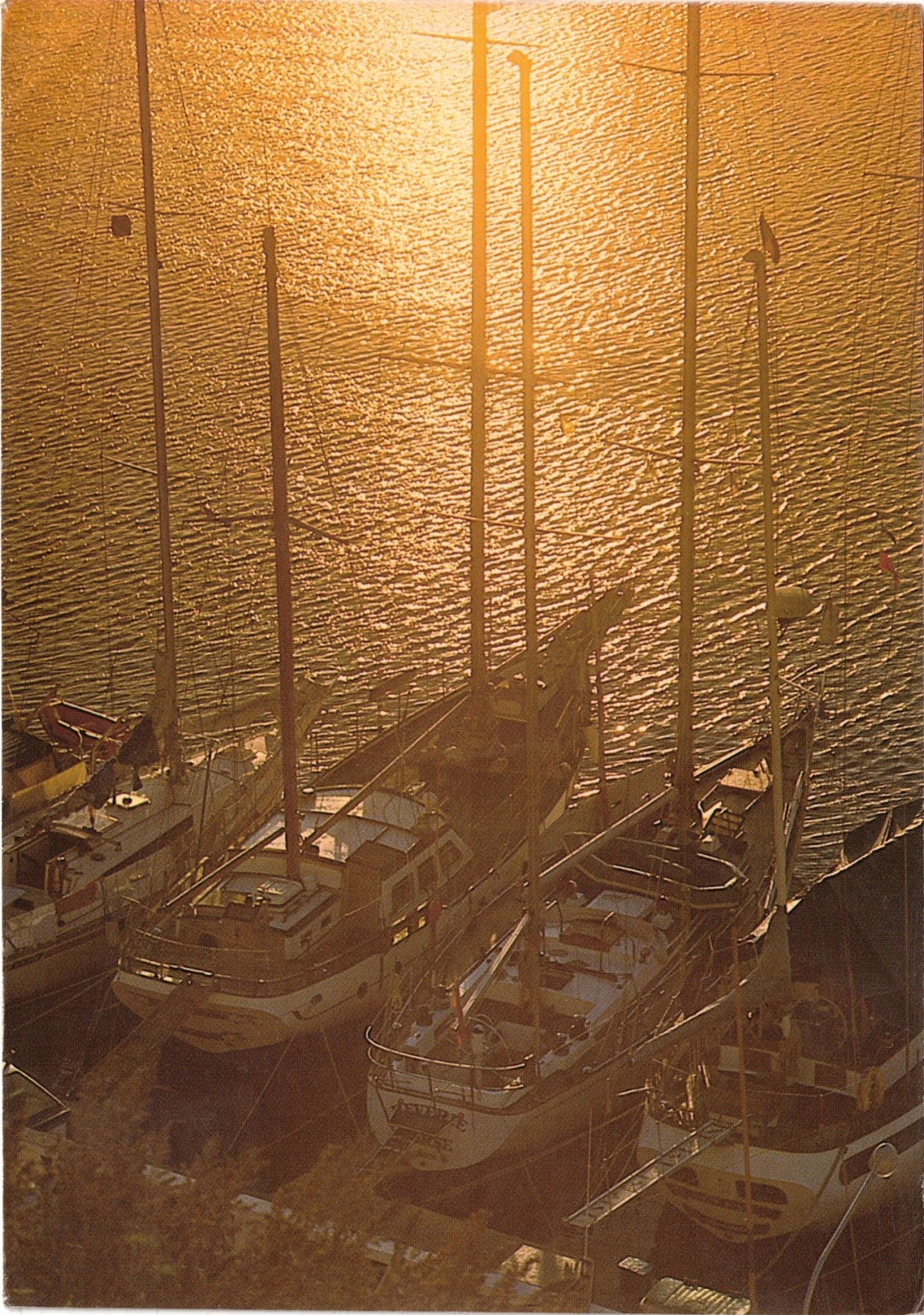 Menorca a todo color: Postales Internacional Color (Años 80)