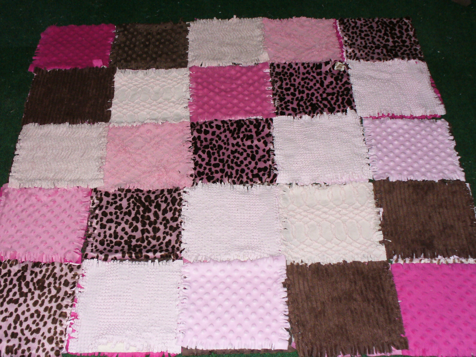 Ashlawnfarms Rag Quilt Creations: This Weeks Rag Quilting Project -Day 3